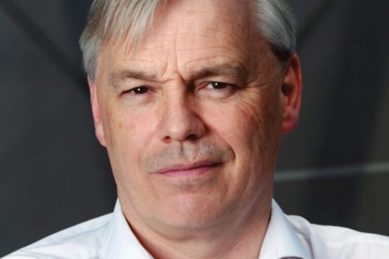 Professor Sir Sam Everington elected next RCGP president - Pulse Today