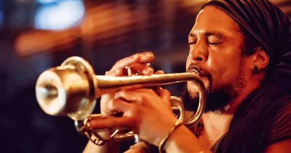 The best Rooftop Bar in Bahrain with incredible live music | Scarlett ...