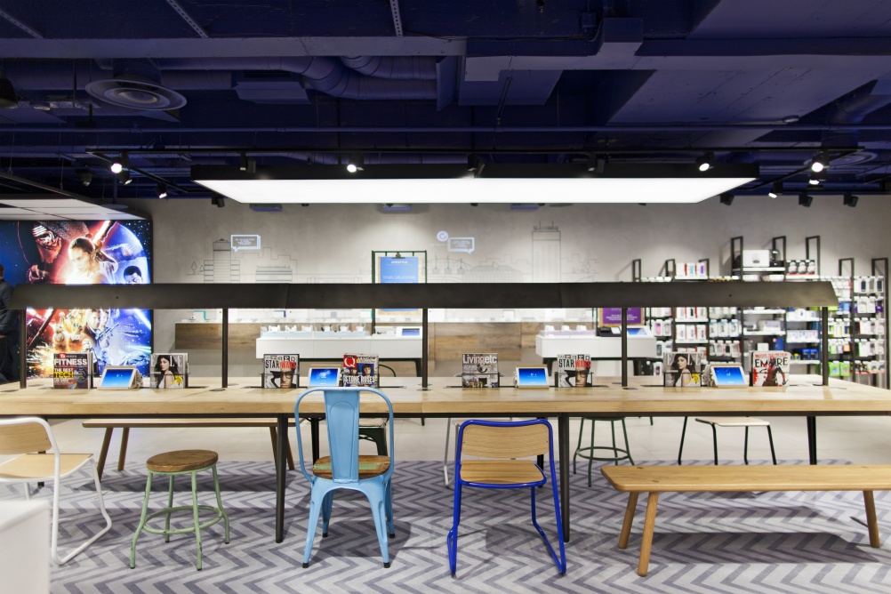 O2 launches new interactive store concept - Design Week